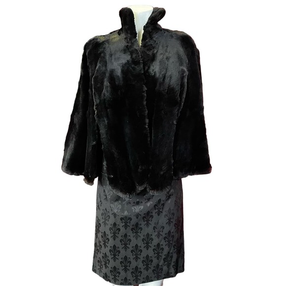 Vintage | Jackets & Coats | Vintage Black Fur Caplete Cape Collared ...